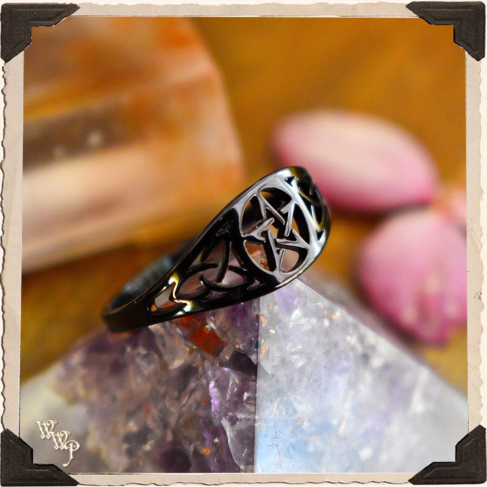 BLACK PENTAGRAM STAINLESS STEEL RING. For Witch Magic. Size 8 ...